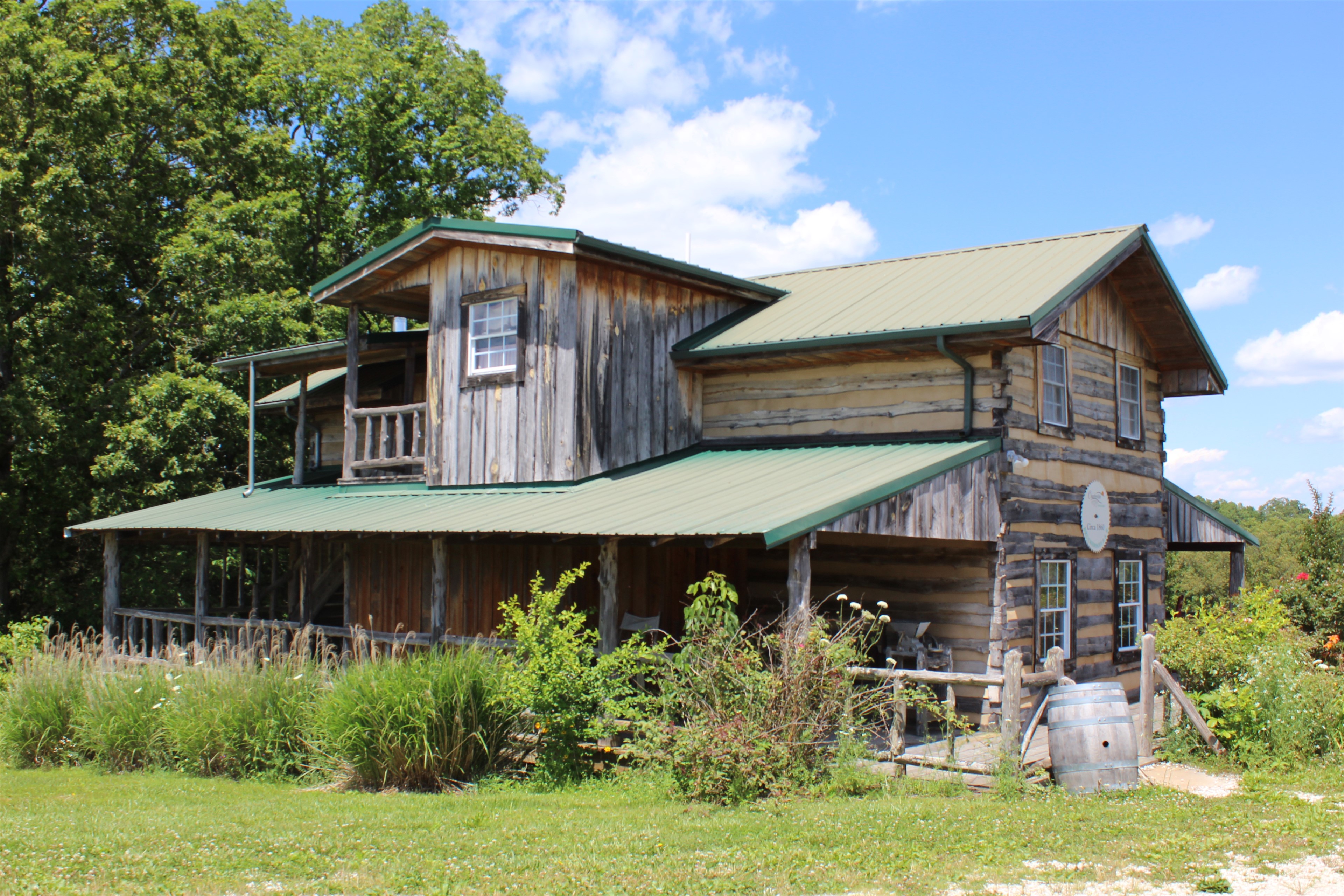 Locations Hub - Charleville Vineyard and Winery