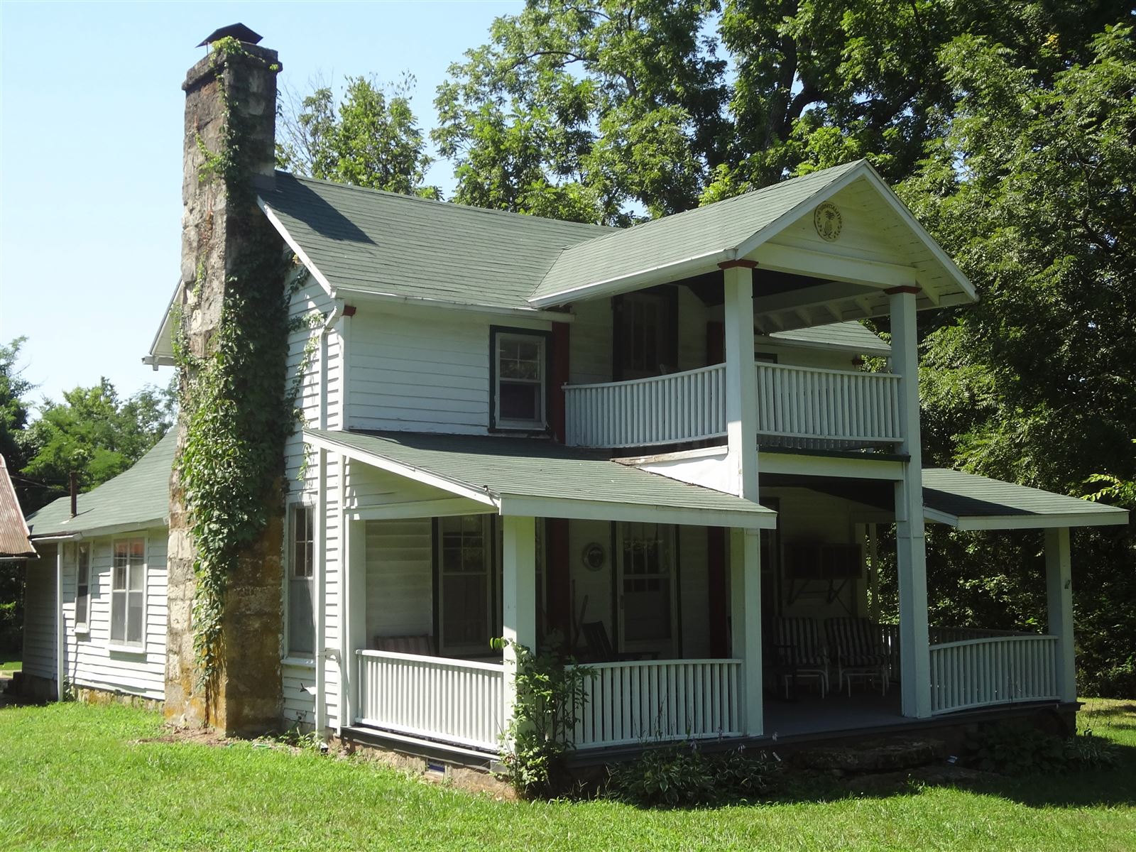 Locations Hub - The Historic Cambell Ranch/Farm House